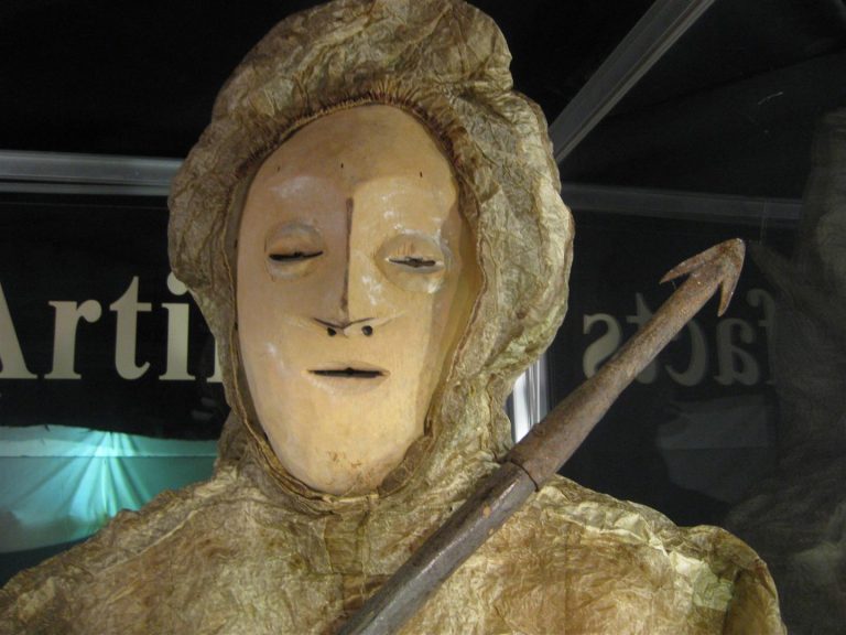 Eskimo Artifacts | Stones and Bones Traveling Museum